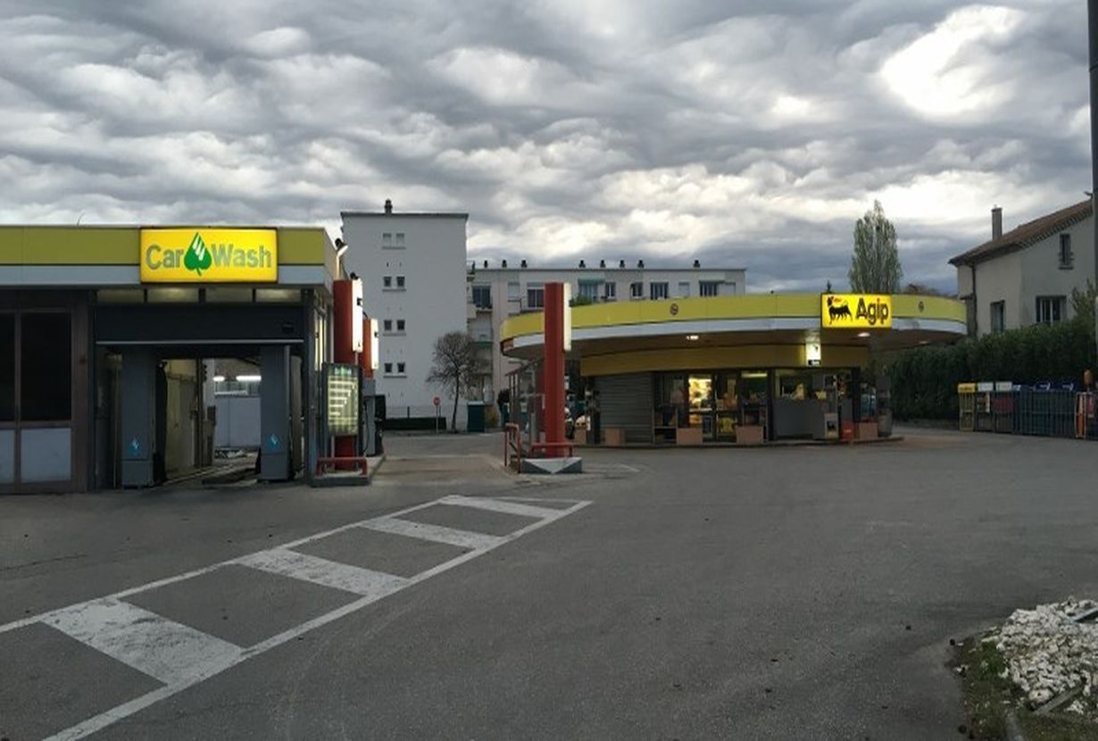 Station Service Agip